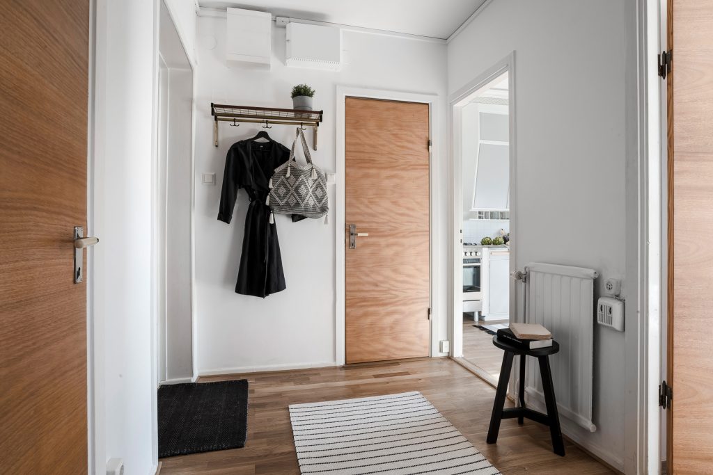 15 Amazing Scandinavian Entry Hall Designs Perfect For Apartments