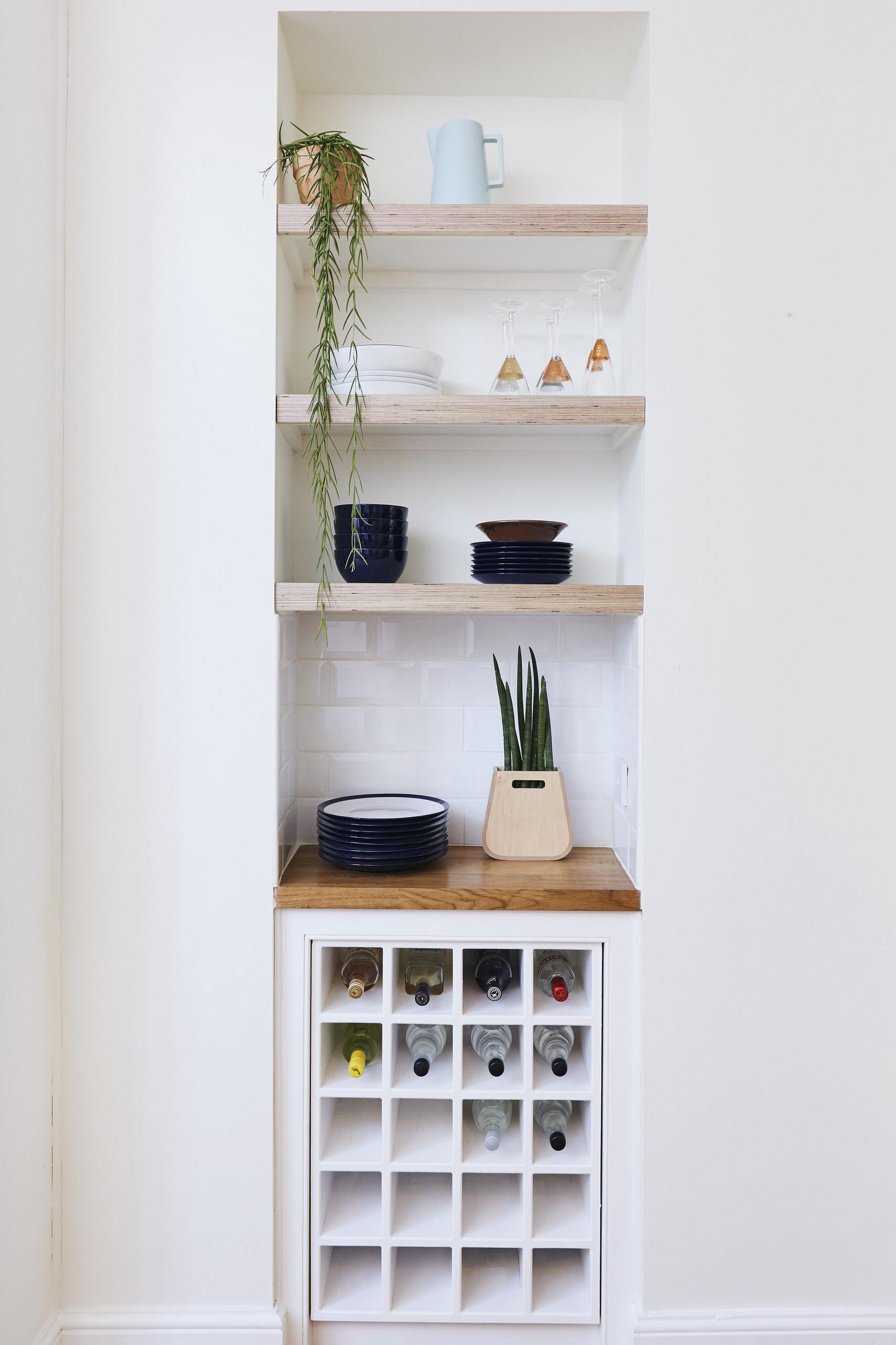 15 Compact Scandinavian Home Bar Designs That Integrate With Style