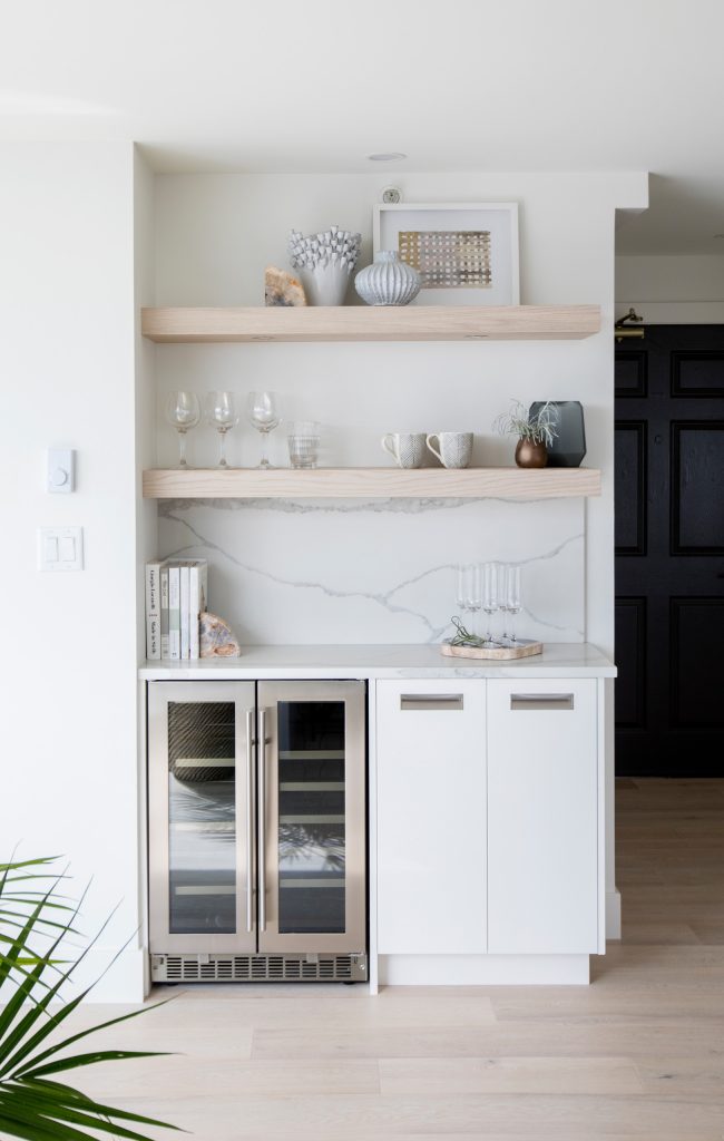 15 Compact Scandinavian Home Bar Designs That Integrate With Style