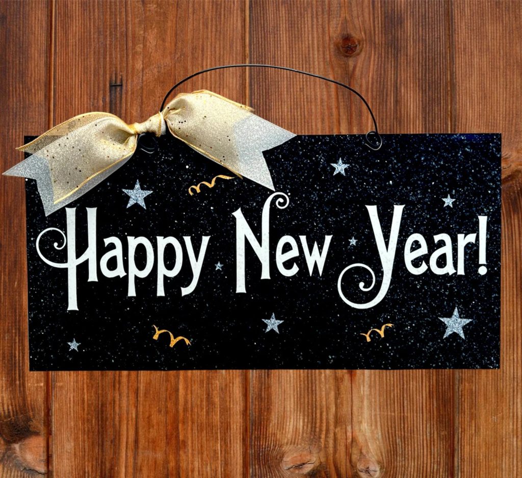 15 Elegant New Year Sign Ideas For The Party
