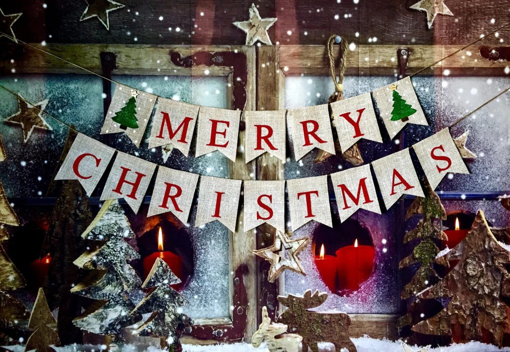 16 Beautiful Christmas Banner Designs That Will Melt Your Heart