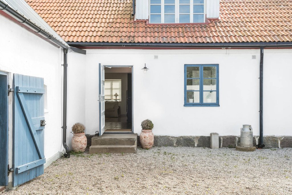16 Beautiful Scandinavian Entrance Designs For Your New Home