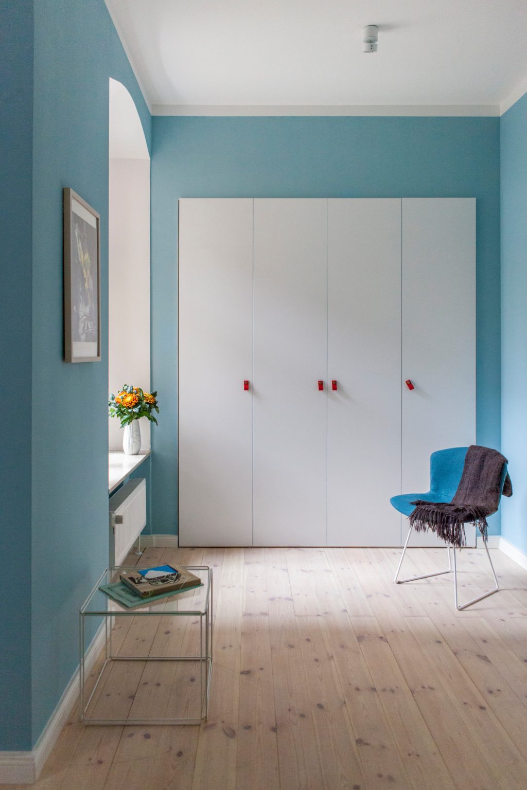 18 Charming Scandi-style Closet Designs You Will Love