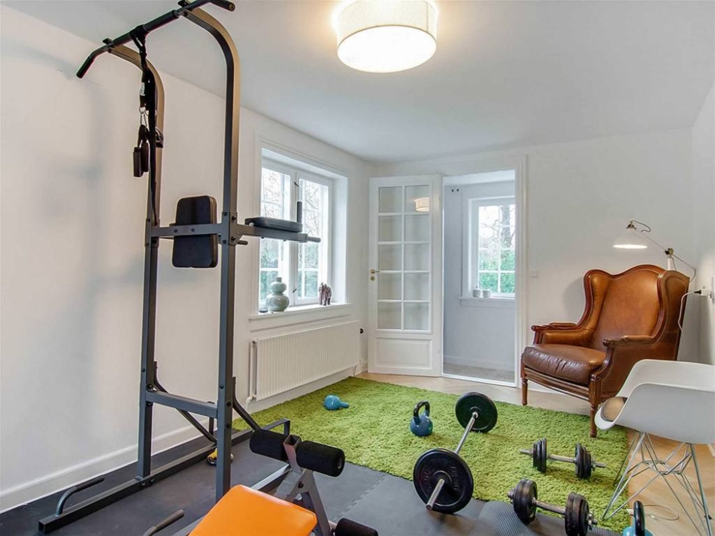 18 Compact & Efficient Scandinavian Home Gym Interior Designs