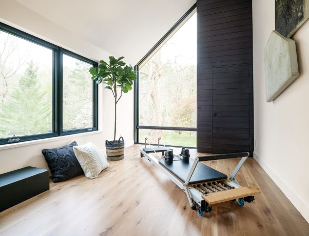 18 Compact & Efficient Scandinavian Home Gym Interior Designs