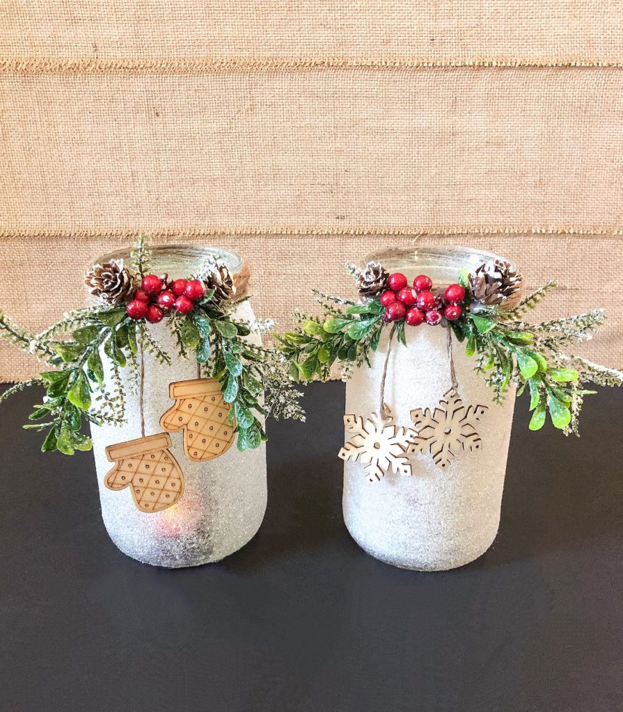 18 Fantastic Christmas Mason Jar Decorations For Your Table Décor