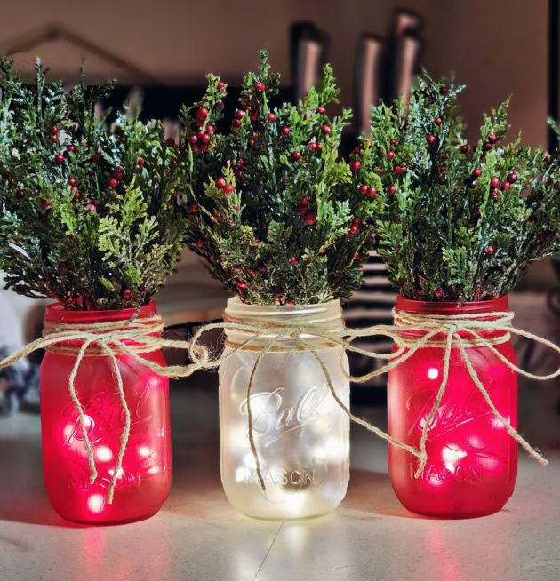 18 Fantastic Christmas Mason Jar Decorations For Your Table Décor