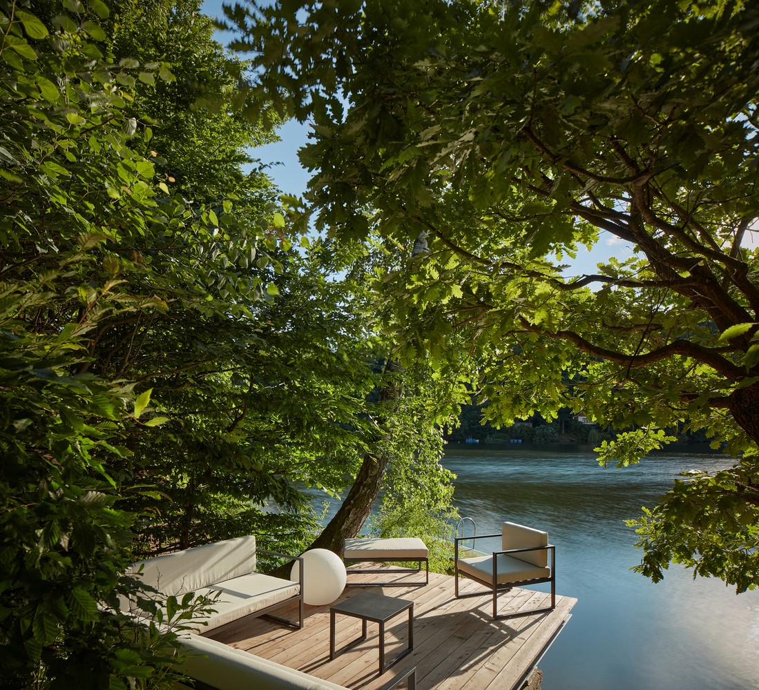 Cottage Inspired by a Ship Cabin designed by Prodesi | Domesi in the ...