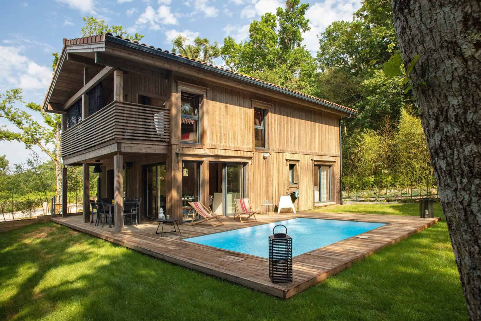 15 Phenomenal Scandinavian Swimming Pool Designs