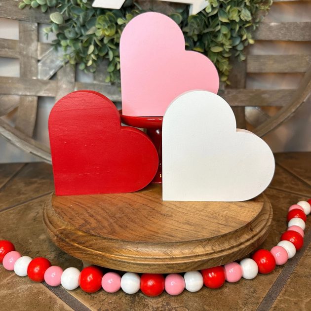16 Adorable Rustic Valentine's Day Heart Decorations To Set A Lovely Mood