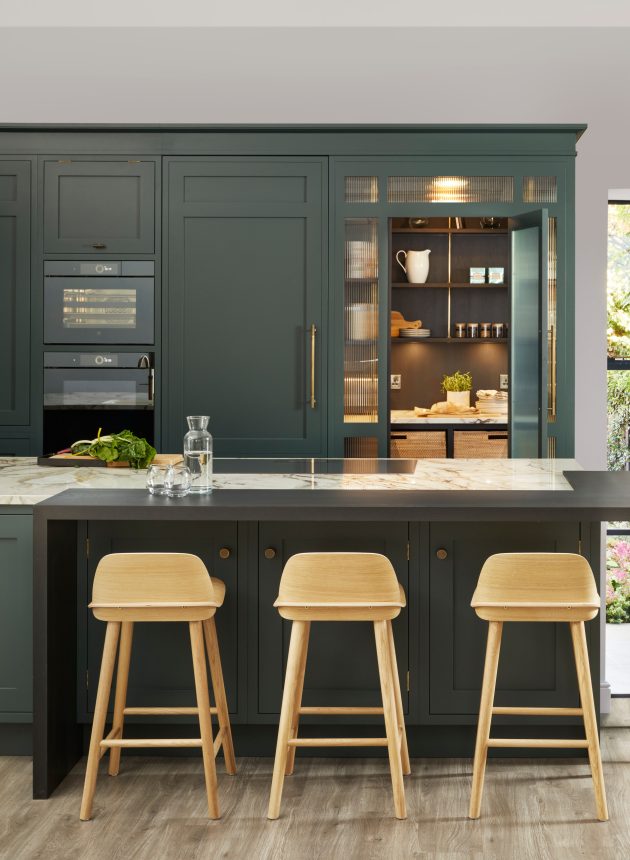 16 Awe-Inspiring Transitional Kitchen Designs For Your Home