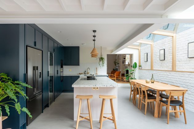 16 Awe-Inspiring Transitional Kitchen Designs For Your Home