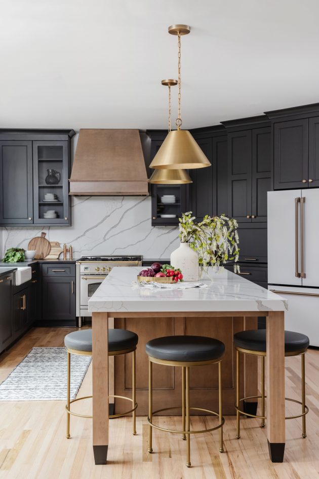 16 Awe-Inspiring Transitional Kitchen Designs For Your Home
