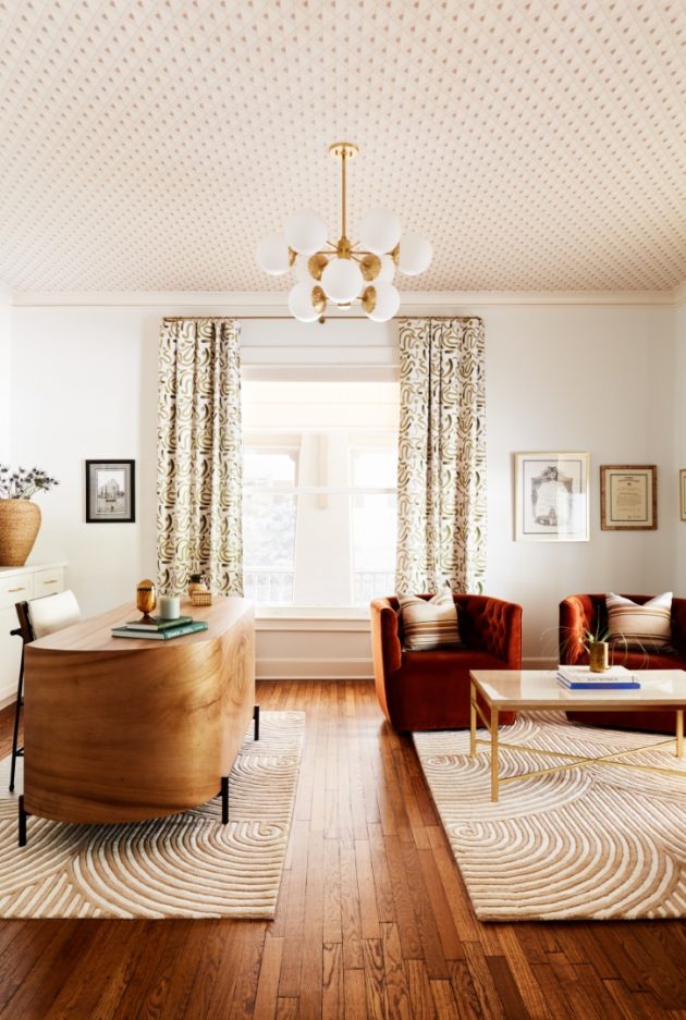 18 Transitional Home Office Designs for a Chic and Functional Workspace