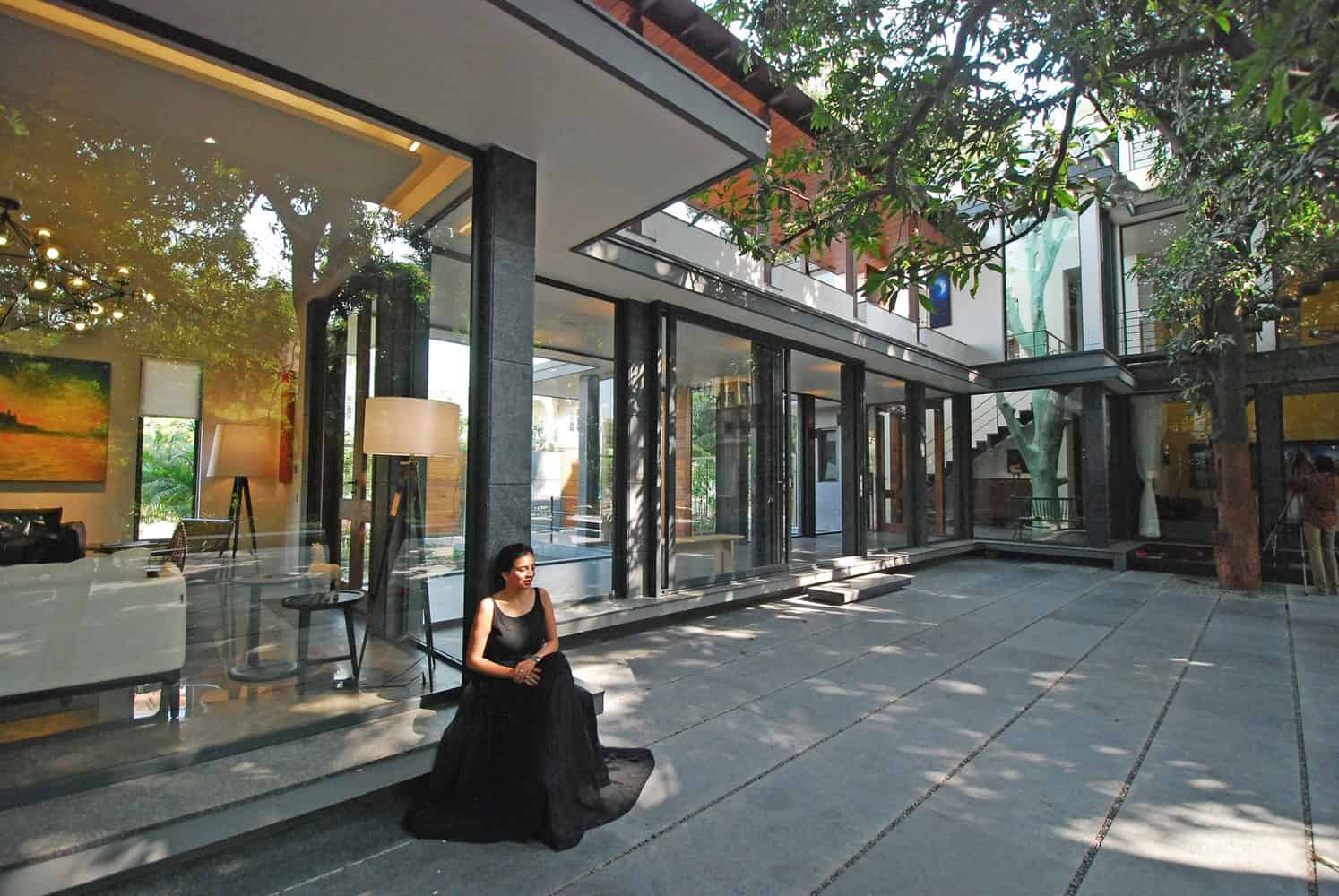 The Mango Tree House by Ujjval Panchal and Kinny Soni in Bhopal, India