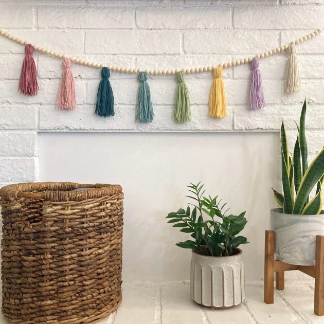 16 Easter Garland Designs to Bring Joy and Color to Your Home