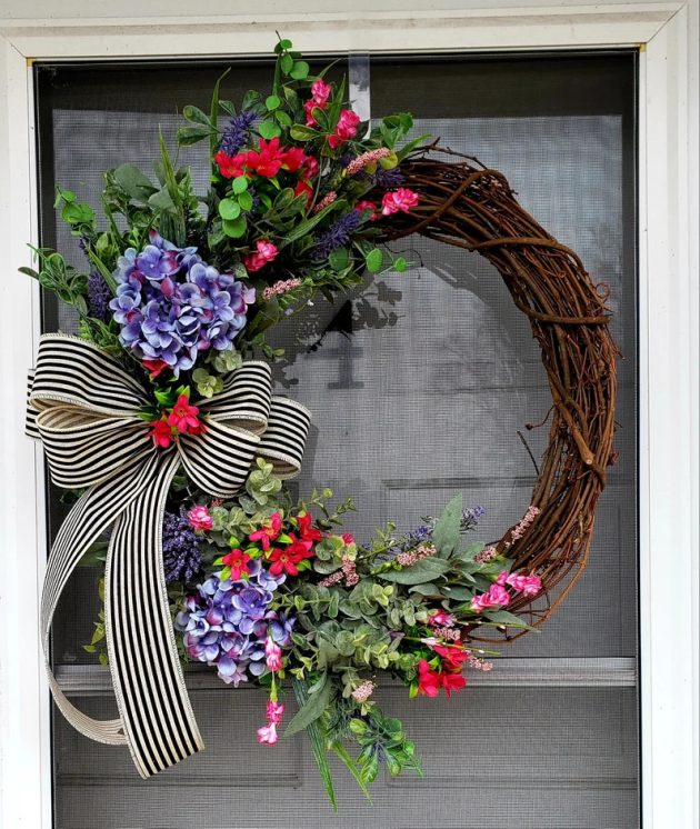 16 Fresh and Colorful Floral Spring Wreath Designs for Your Front Door