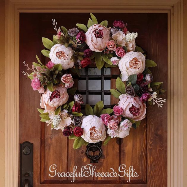 16 Fresh and Colorful Floral Spring Wreath Designs for Your Front Door