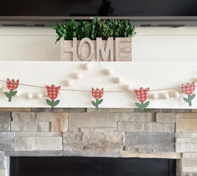 15 Festive Spring Garlands to Celebrate the Season in Style