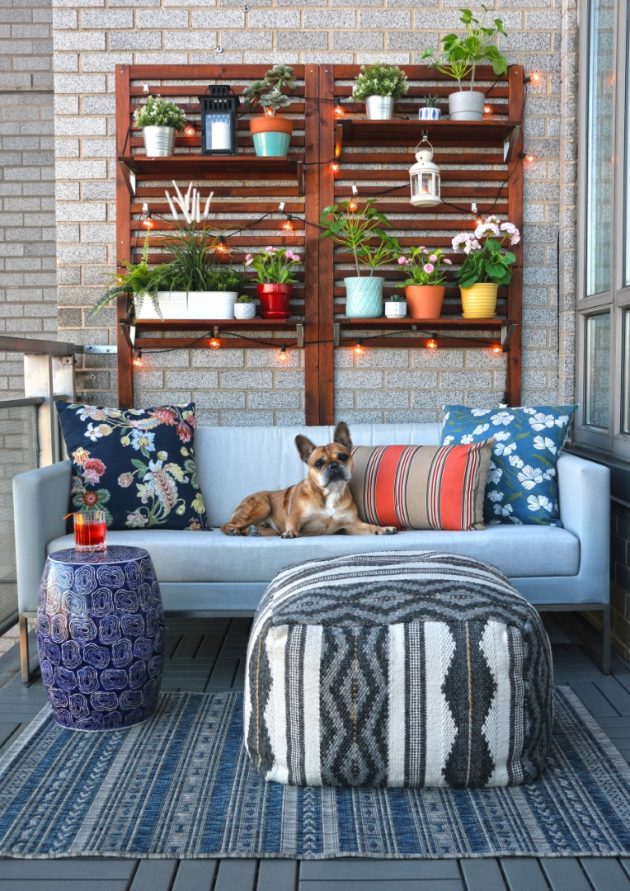 15 Gorgeous Transitional Balcony Designs to Enjoy Your View in Style