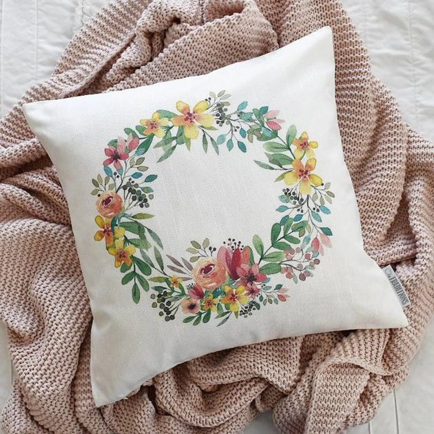 15 Playful Spring Pillow Cover Designs to Celebrate the Season