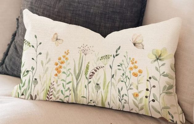 18 Gorgeous Floral Spring Pillow Designs for a Seasonal Update