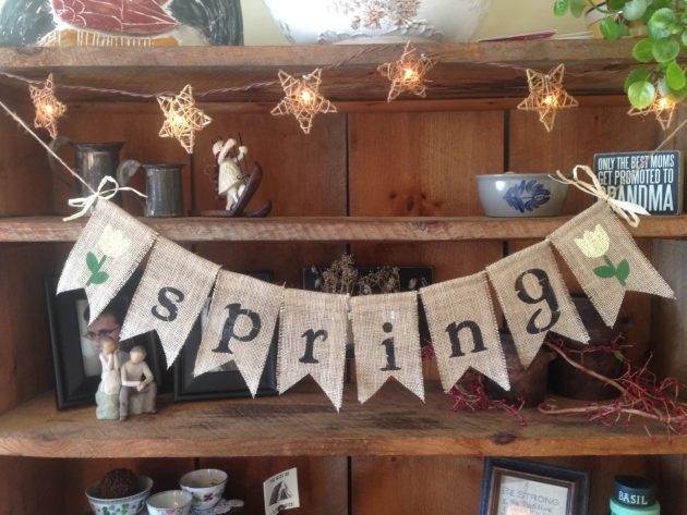 18 Spring Banner Designs to Add a Pop of Color to Your Home