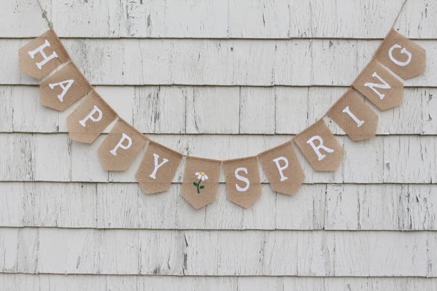 18 Spring Banner Designs to Add a Pop of Color to Your Home