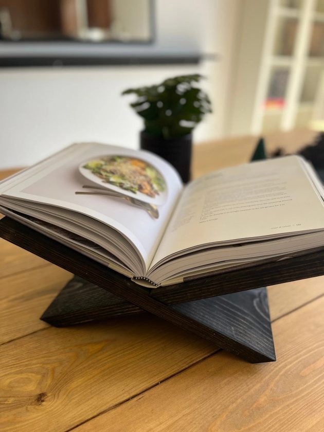 15 Clever Book Rest Designs That Will Help You Stay Organized