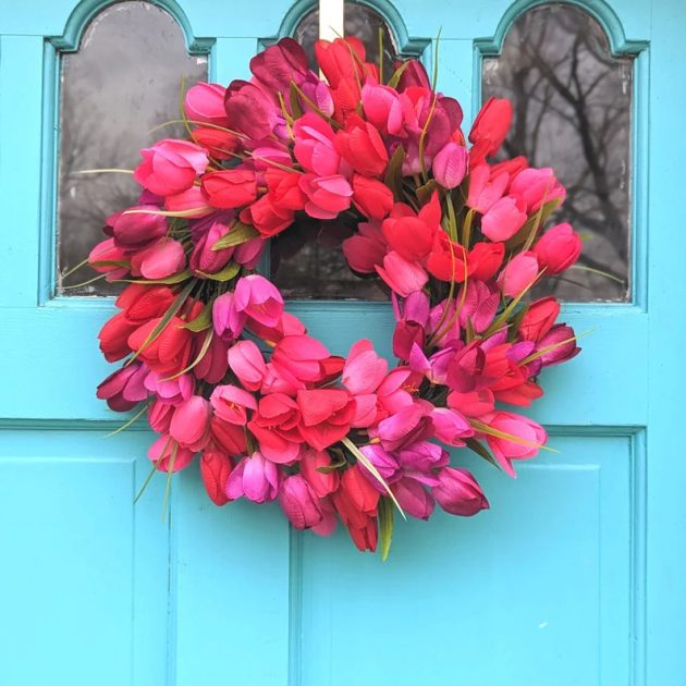 15 Lively Spring Wreath Designs That Will Refresh Your Porch