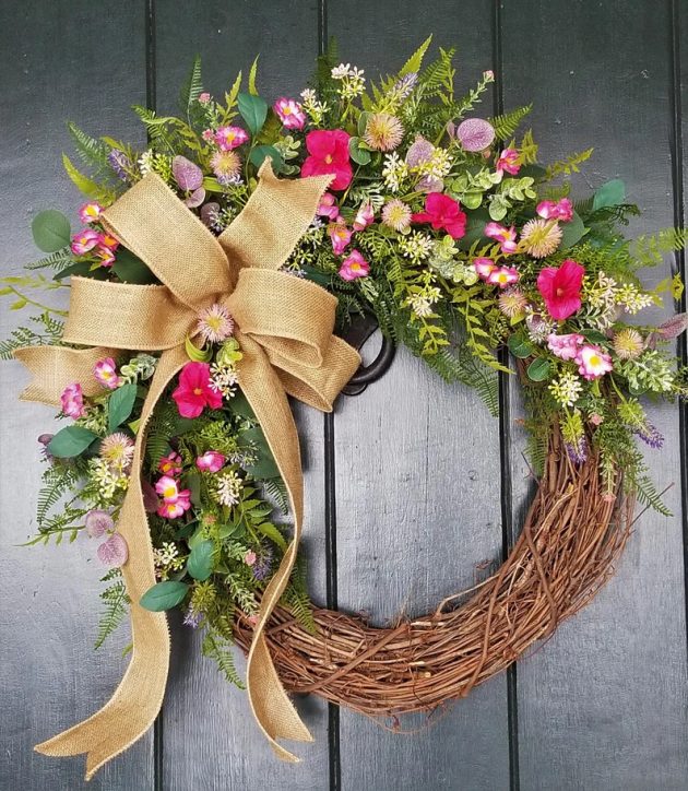 15 Lively Spring Wreath Designs That Will Refresh Your Porch