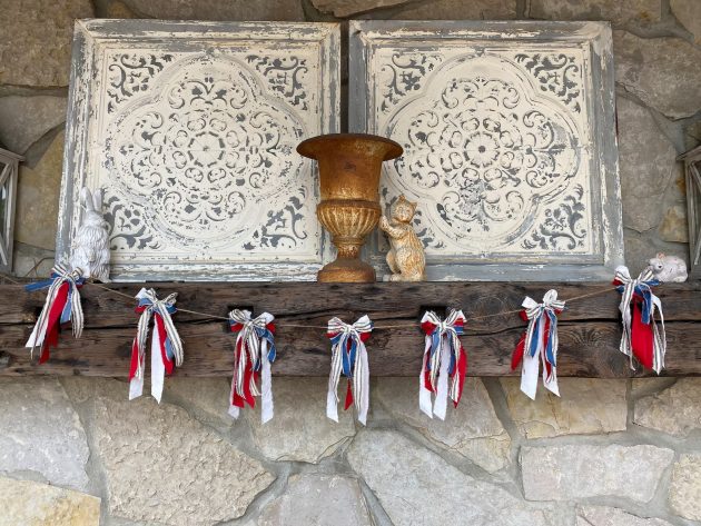 15 Festive 4th of July Garland Designs to Celebrate with Patriotism
