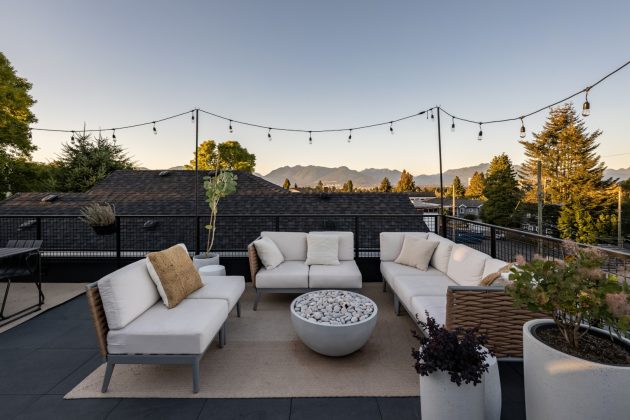 17 Inspiring Contemporary Deck Designs for Your Outdoor Oasis