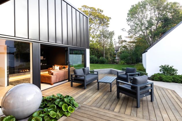 17 Inspiring Contemporary Deck Designs for Your Outdoor Oasis