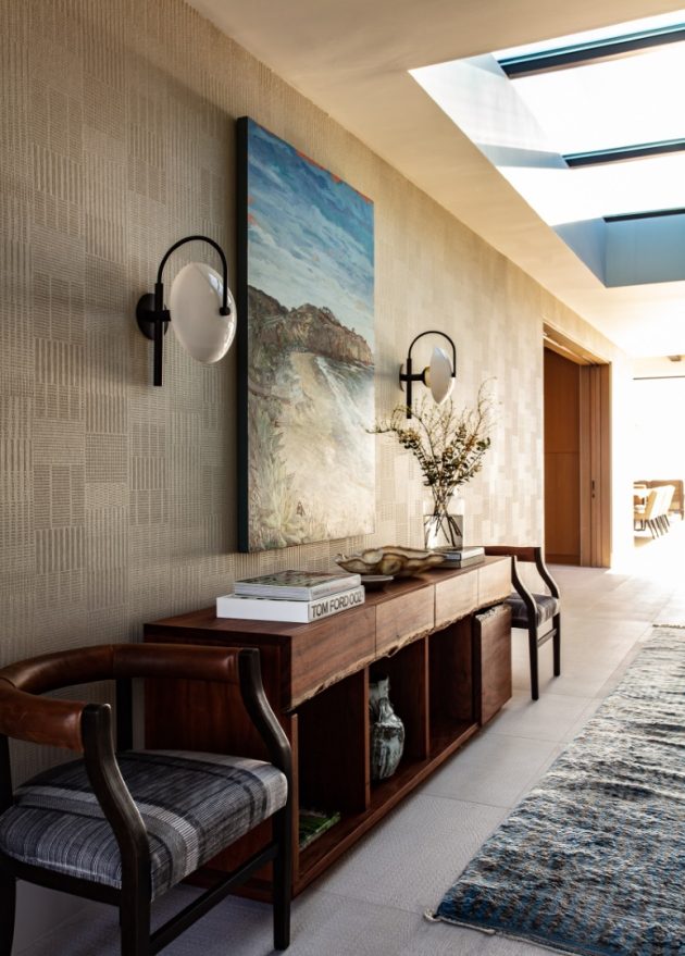 18 Contemporary Hall Designs That Embrace Minimalism and Sophistication