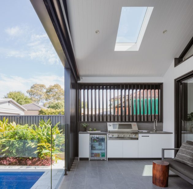 20 Contemporary Patio Designs That Redefine Outdoor Comfort and Elegance