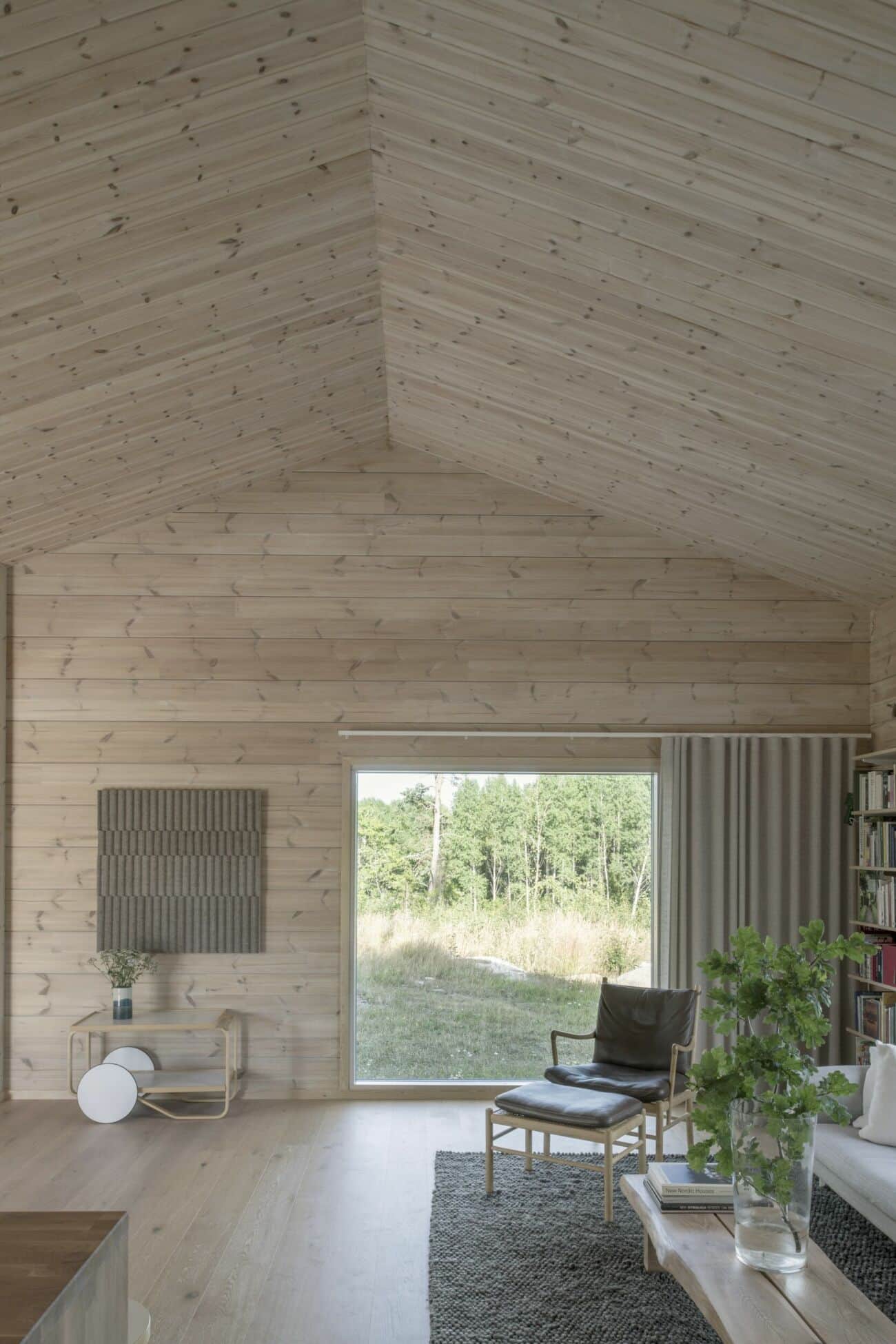 A Finnish Log House Decor at its Finest