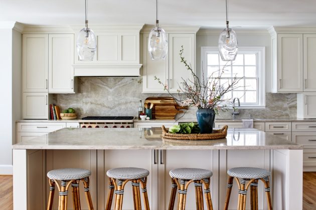 15 Alluring Traditional Kitchen Designs for the Heart of the Home