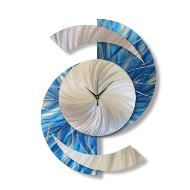 15 Beach-Inspired Coastal Wall Clocks for a Timeless Coastal Retreat