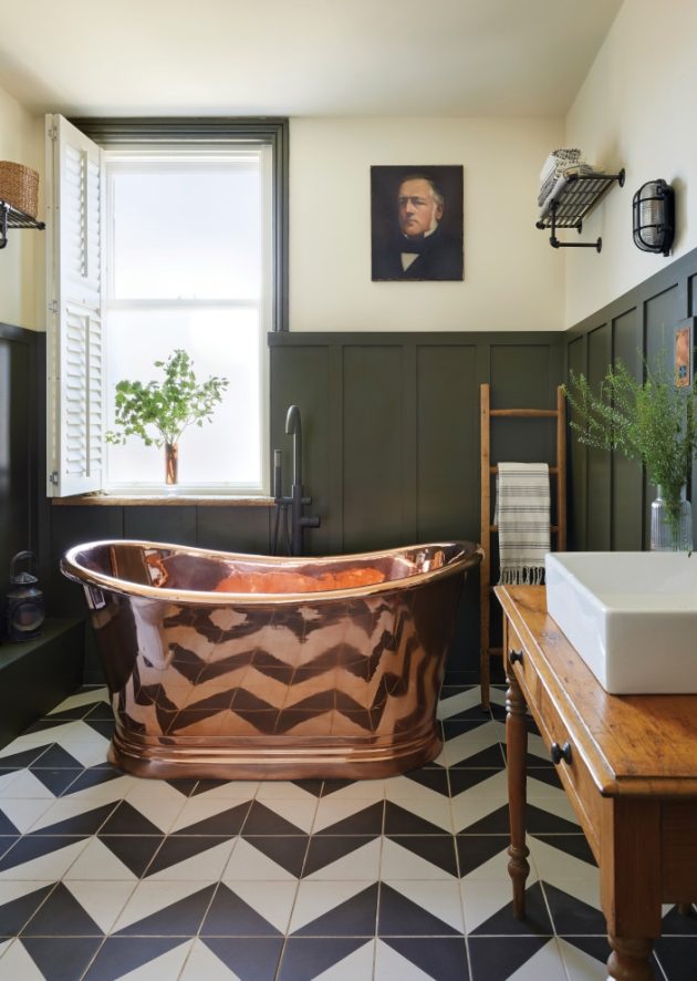 15 Heritage-Inspired Traditional Bathroom Designs for Today's Homes