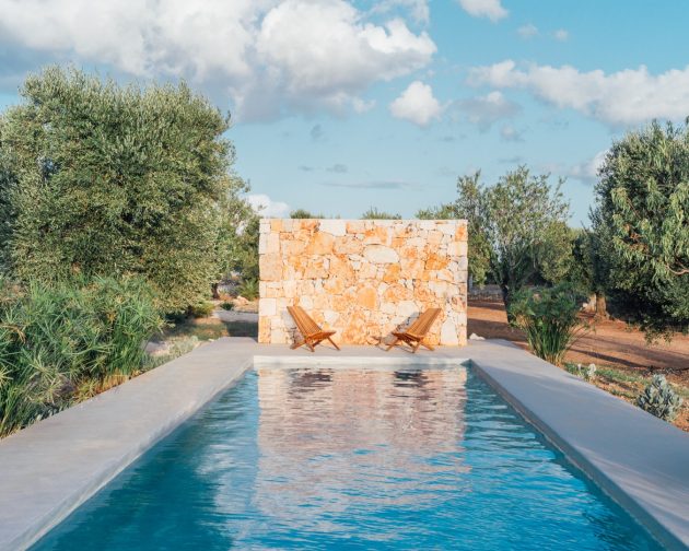 20 Contemporary Swimming Pool Designs that Redefine Outdoor Relaxation