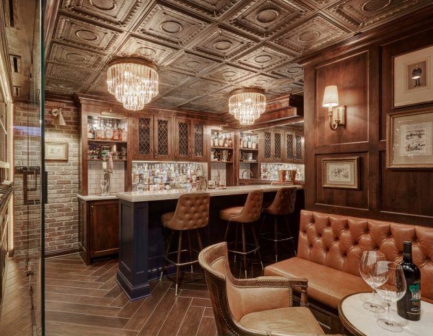 15 Classic Traditional Home Bar Designs for Sophisticated Entertaining