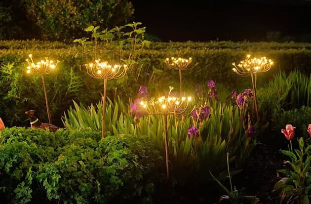 15 Creative Outdoor Lights Ideas for a Magical Ambiance