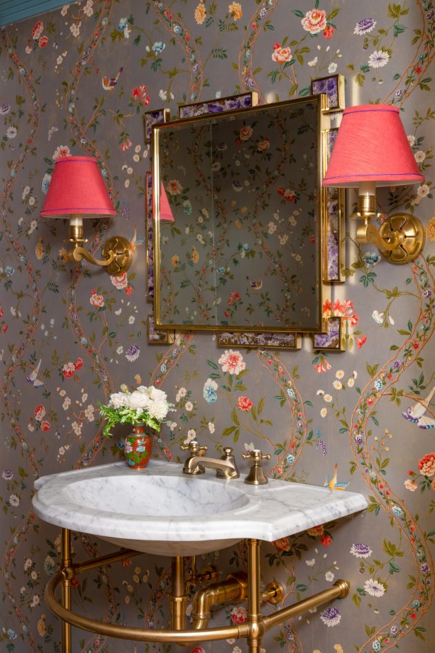 15 Timeless Traditional Powder Room Designs for Classic Elegance