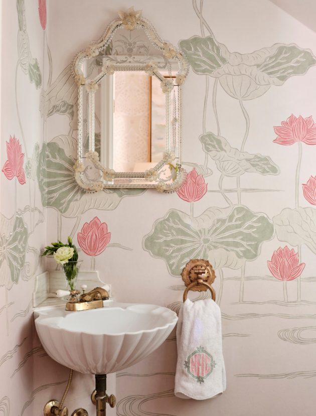 15 Timeless Traditional Powder Room Designs for Classic Elegance