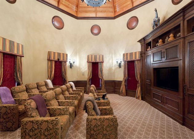 15 Traditional Home Theater Designs for Classic Entertainment