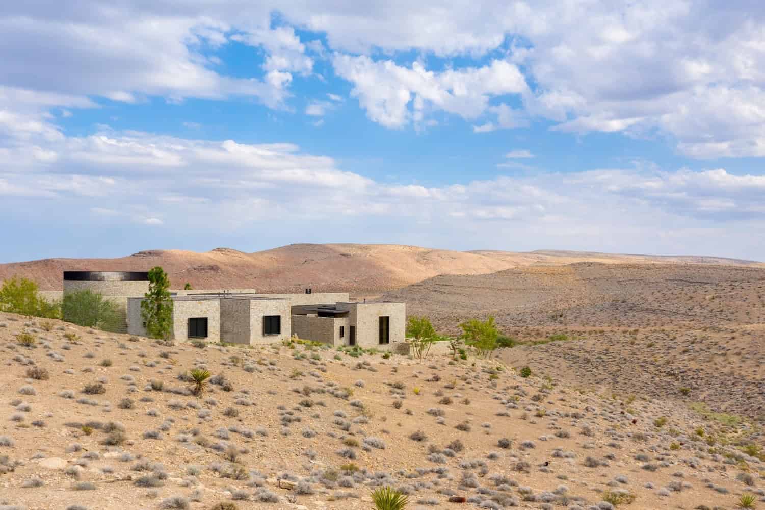 Fort 137 Residence by Daniel Joseph Chenin in Las Vegas, Nevada