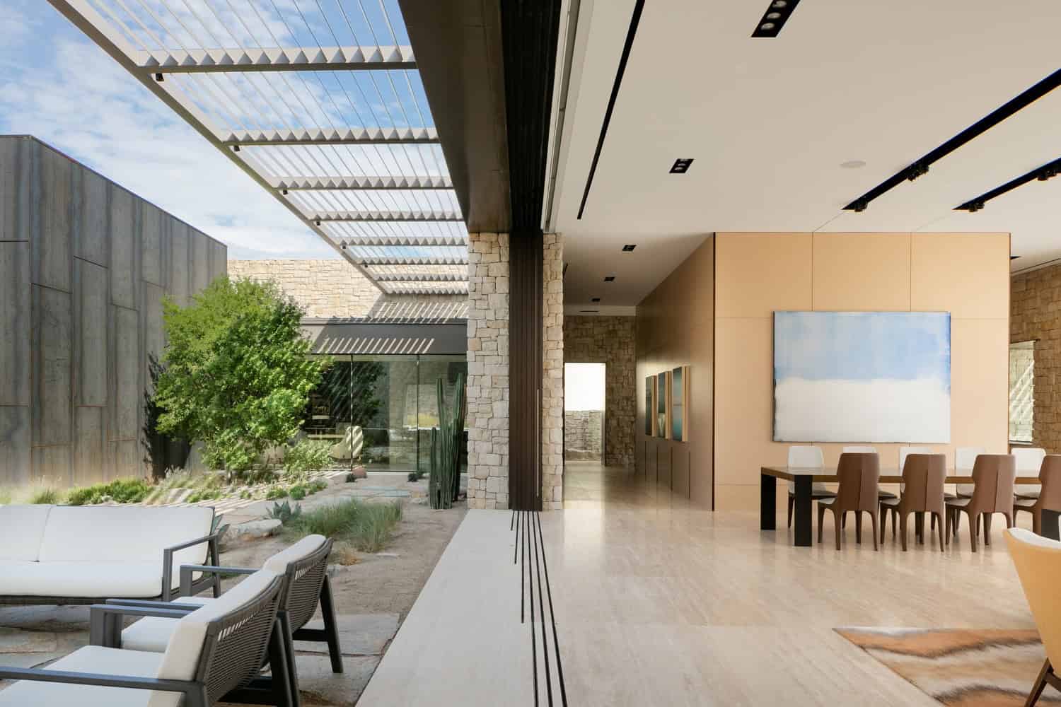 Fort 137 Residence by Daniel Joseph Chenin in Las Vegas, Nevada