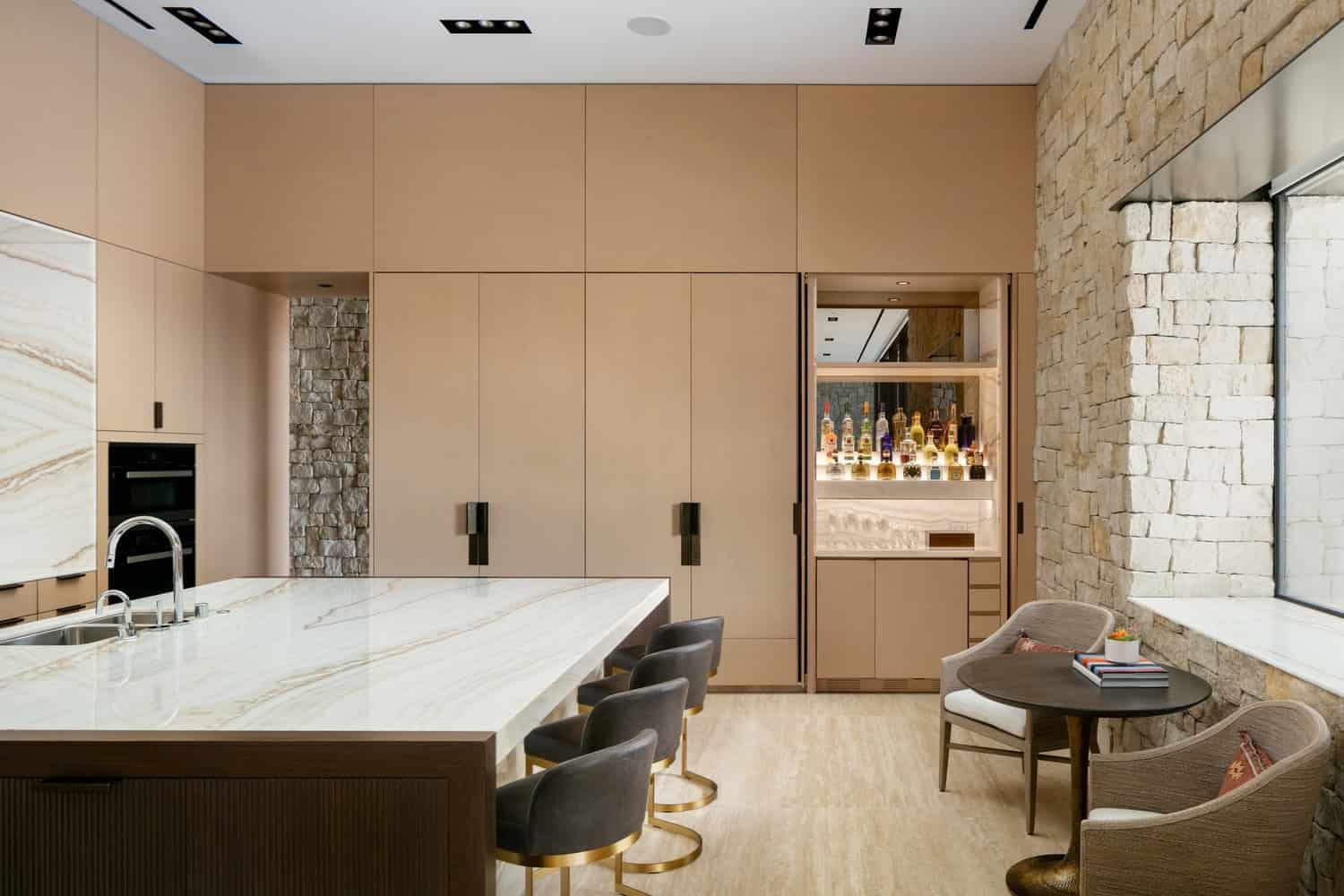 Fort 137 Residence by Daniel Joseph Chenin in Las Vegas, Nevada