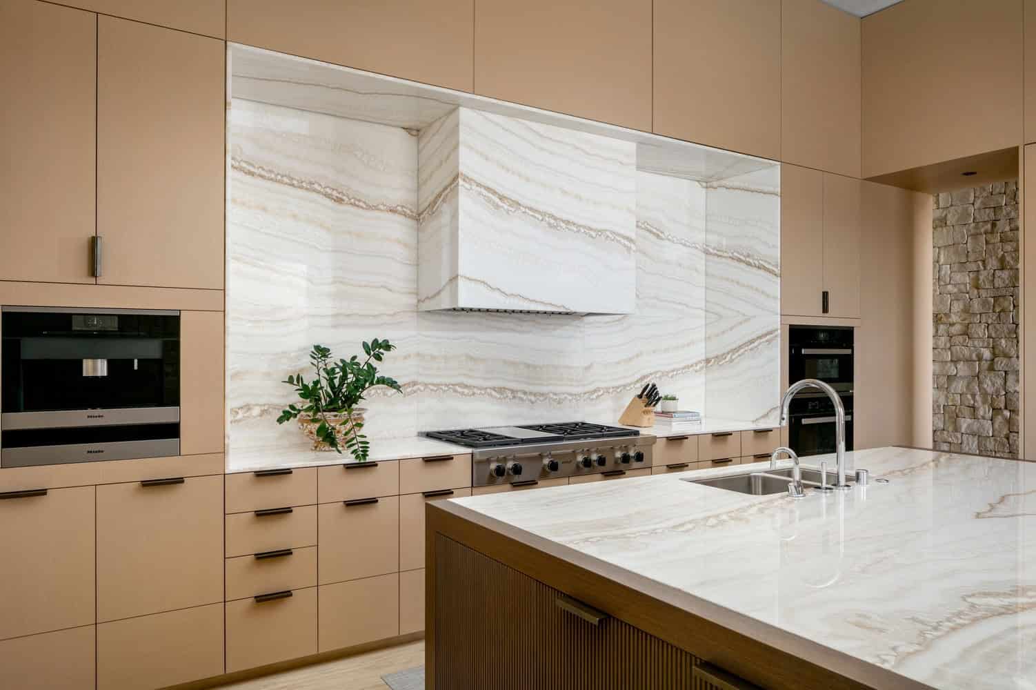 Fort 137 Residence by Daniel Joseph Chenin in Las Vegas, Nevada